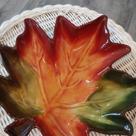 Pacific Rim | Accents | Pacific Rim Handpainted Fall Maple Leaf Dish ...